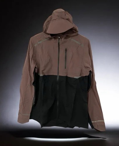 On Cloud Women's Lightweight Weather Jacket Grape/Black, Size Large…002 ...