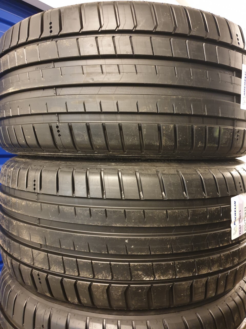 NEW MICHELIN PILOT SPORT 5 CAR TYRES 225/40 ZR19 XL 93Y 225 40 19 ...