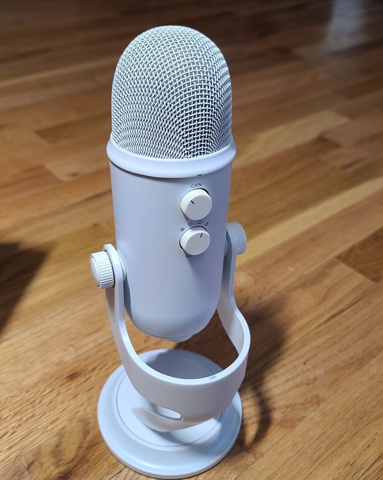 Blue Yeti Professional Multi-Pattern USB Condenser Microphone White | eBay