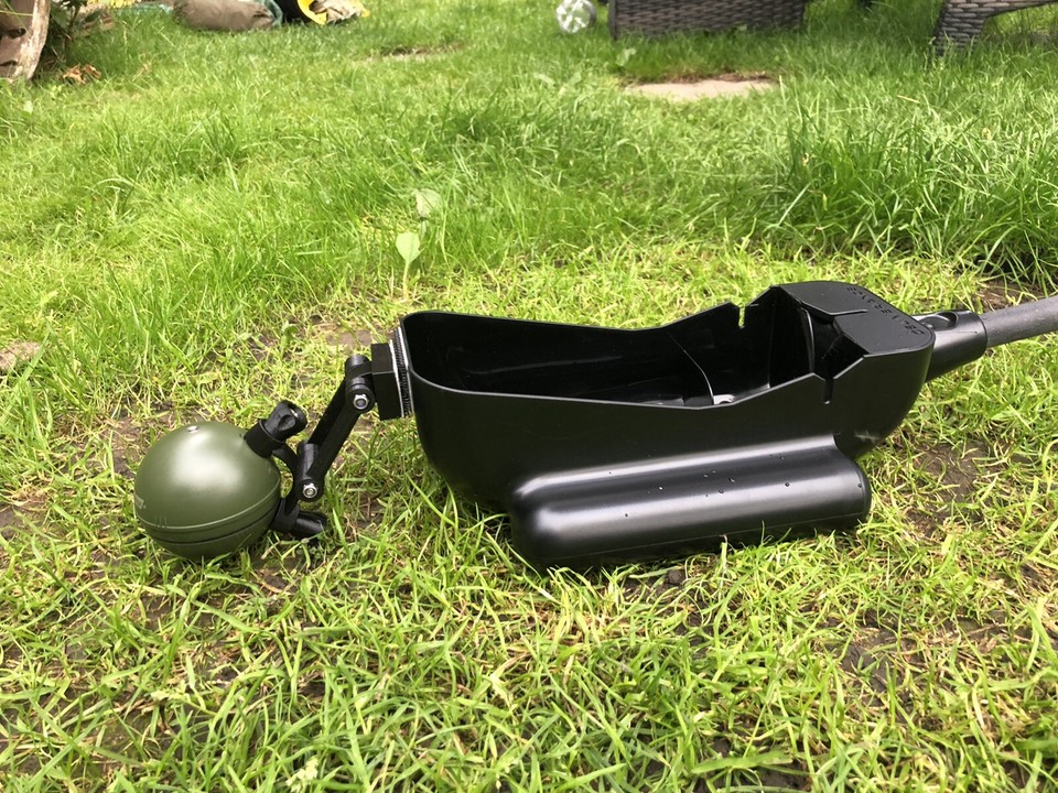 Bushwacker Chirp + Chirp 2 deeper Pro Mount Bracket For Bait Pole Carp ...