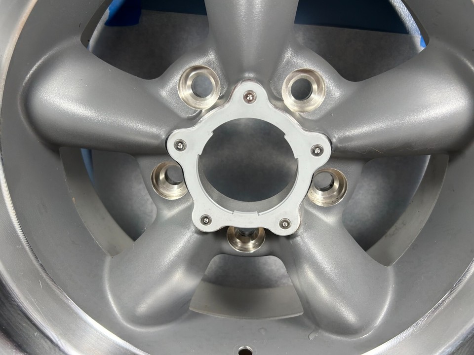Knock Off Tri Bar Spinner Center Cap Set for Torq Thrust Wheels 3D ...