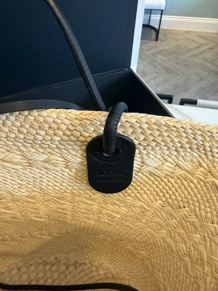 Large Authentic Loewe Shell Basket Bag Hand Tote Bag Anagram Logo | eBay