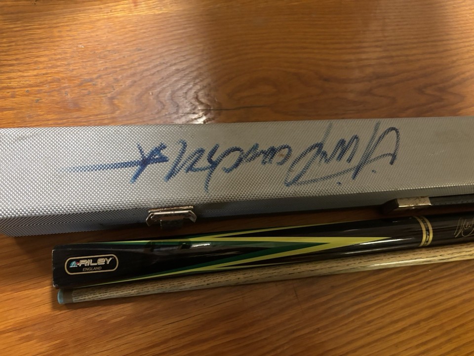 Signed Jimmy White And Alex Higgins Snooker Cue And Box | eBay UK