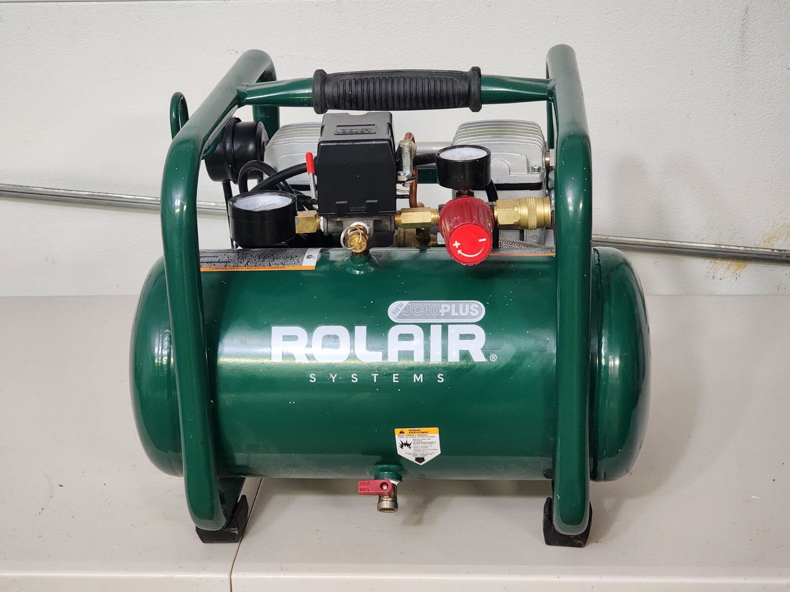RolAir JC10PLUS Oil Free, 2.5 Gallon, 1 HP Air Compressor, Ultra-Quiet ...
