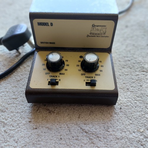 Gaugemaster Model D Twin Track Controller N / HO / OO Gauge 99p start ...