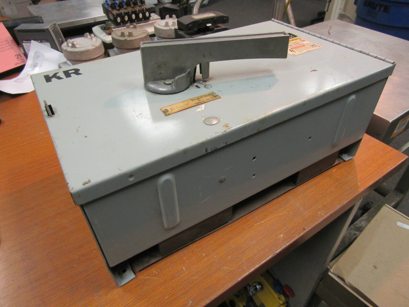 ITE Siemens V7F3604 200 Amp 600v Fusible Panelboard Switch for sale ...