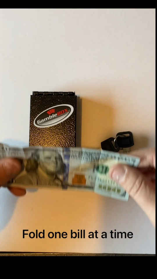 USA Gamble Gram casino gambling gifts gambler gamblebox cash safe box ...