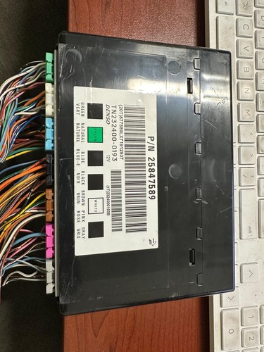 HOLDEN COMMODORE ECU BCM, VE, P/N 25847589, 08/06-05/13 06 07 08 09 10 ...