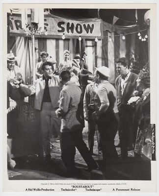 ROUSTABOUT ELVIS PRESLEY & TERRI GARR 1964 ORIGINAL VERTICAL 8X10 MOVIE ...