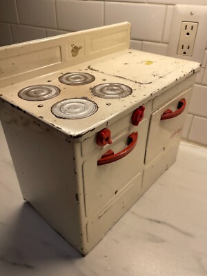 VTG Metal Tin Empire 226 Little Lady Cooking Stove Toy white red 1960s ...