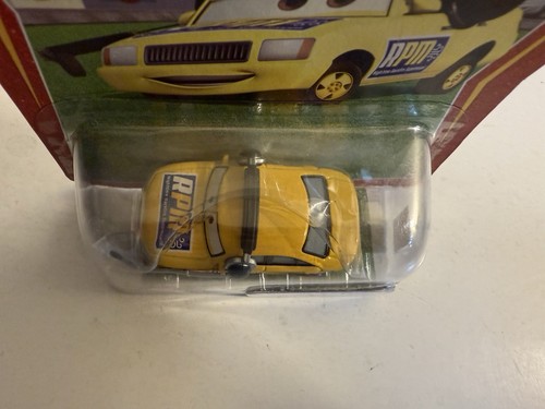 Disney Pixar World of Cars Race-O-Rama Chief RPM #77 Collectable Yellow ...