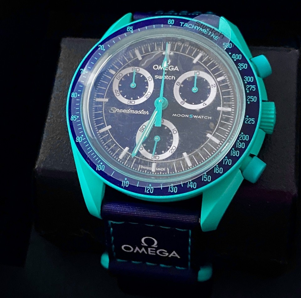 OMEGA X SWATCH SpeedMaster MoonSwatch MISSION ON EARTH - POLAR LIGHTS ...