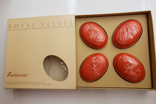Gift box of 4 - Finest milled Fieldcrest Royal Velvet soap bars in ...