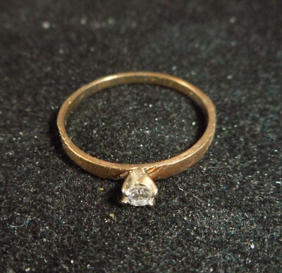 10k SOLID GOLD RING SMALL DIAMOND GRAMS .87 SIZE 5 3/4 TESTED | eBay