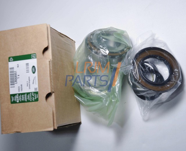 Land Rover Rear Differential Pinion Bearing and Seal Kit LR068951 for ...