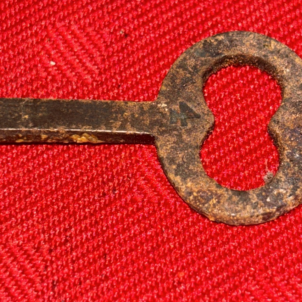Unique Antique Vintage #4 Flat & Round Skeleton Key 3.5” Long- Not ...