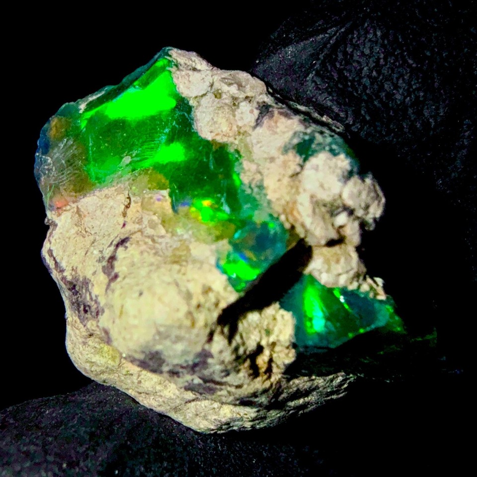 Opal rough, Natural Ethiopian opal raw, Black Fire opal gemstone 10.5Ct ...