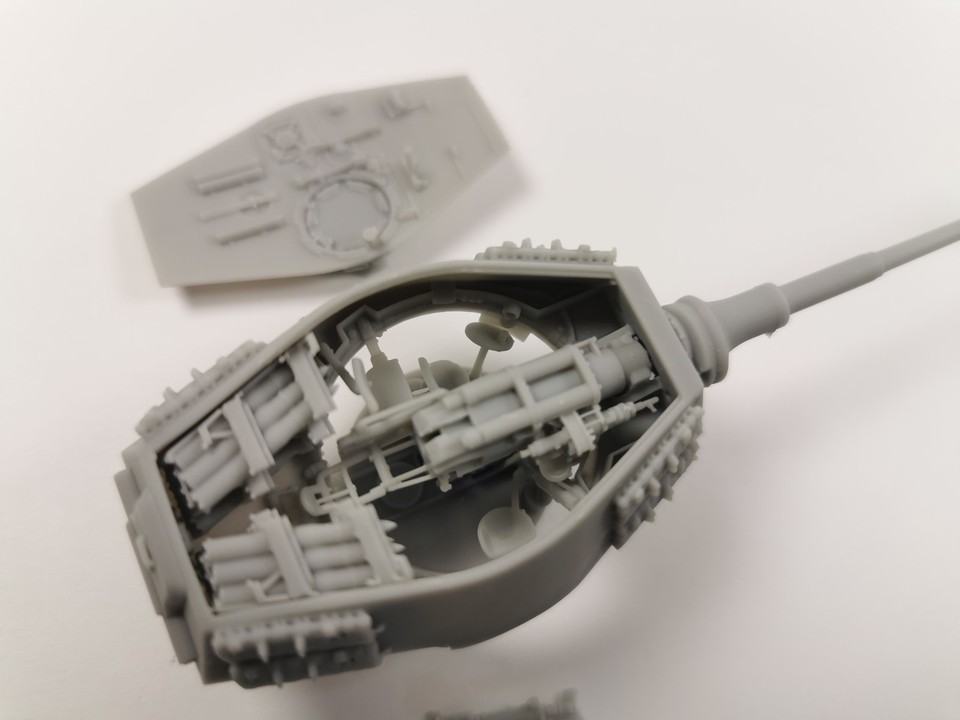 3D printing 1/72 Panzerkampfwagen Tiger Ausf.B (Sd.Kfz.182) Tiger II ...