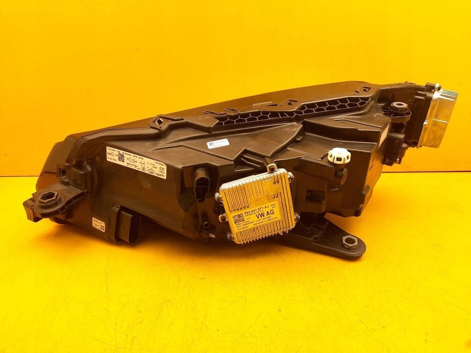 Skoda Superb III LIFT 3V1 FULL LED MATRIX Frontscheinwerfer Links ...