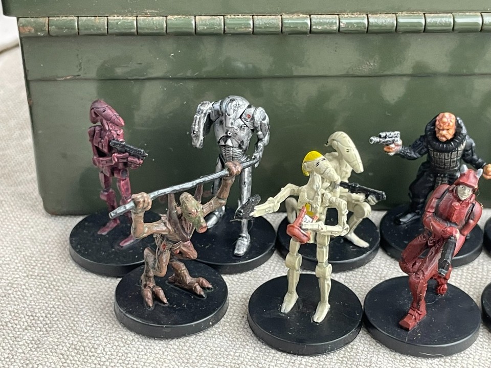 Lot of 25 Star Wars WOTC Miniatures including Destroyer Droid | eBay