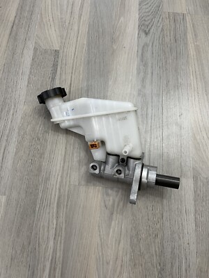 13 14 OEM Hyundai Elantra Brake Master Cylinder W/Reservoir | eBay