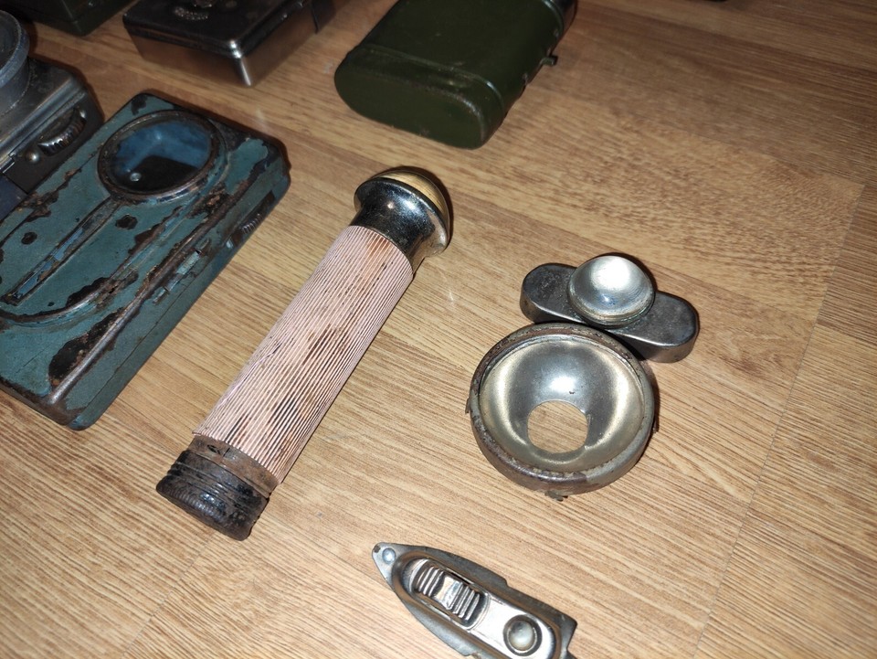 LOT OF 11 VINTAGE POCKET FLASHLIGHT SIGNAL TORCH LIGHT LAMP LANTERN ...