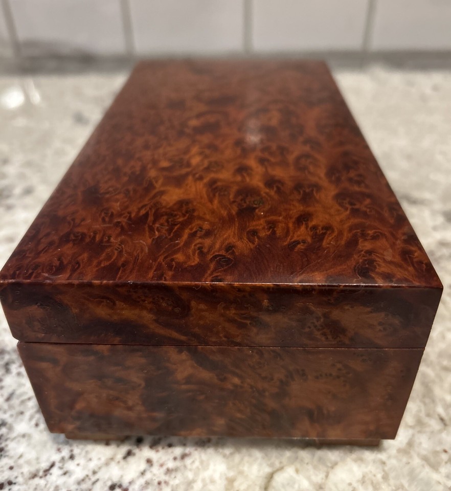 REUGE SAINTE CROIX Beautiful Wood Music Box 4/50 Switzerland 4 Songs ...