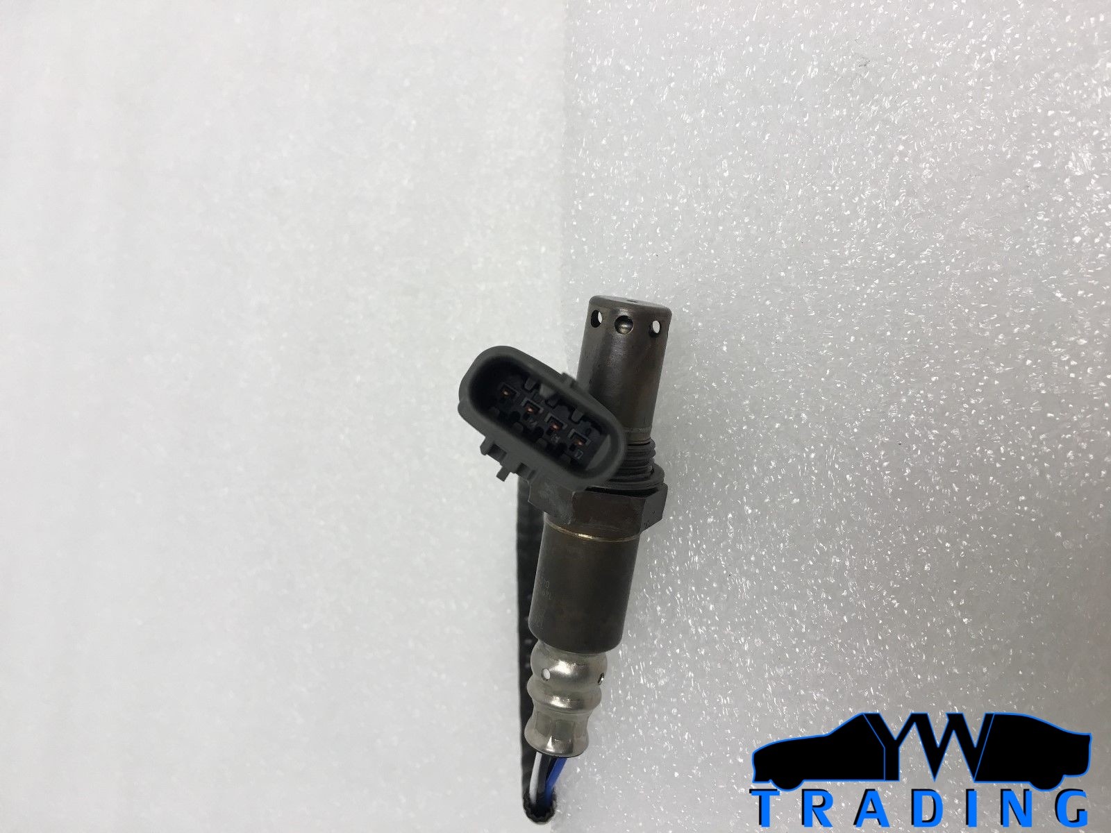 TAHOE YUKON ESCALADE SILVERADO SIERRA OXYGEN SENSOR DENSO - 12637679 / ...