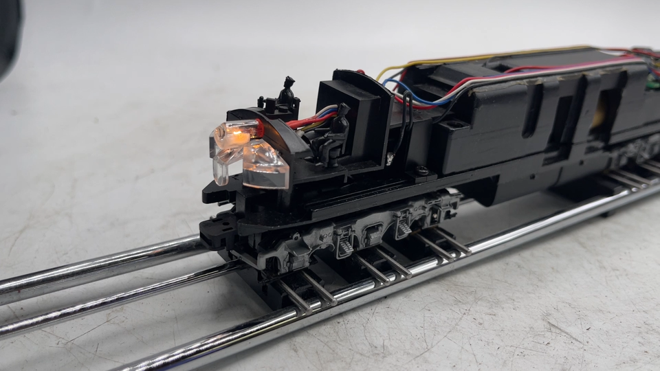 PROTO 2000 CB & Q - BURLINGTON E8/9 LOCOMOTIVE # 9920B ~HO SCALE *VIDEO* | eBay