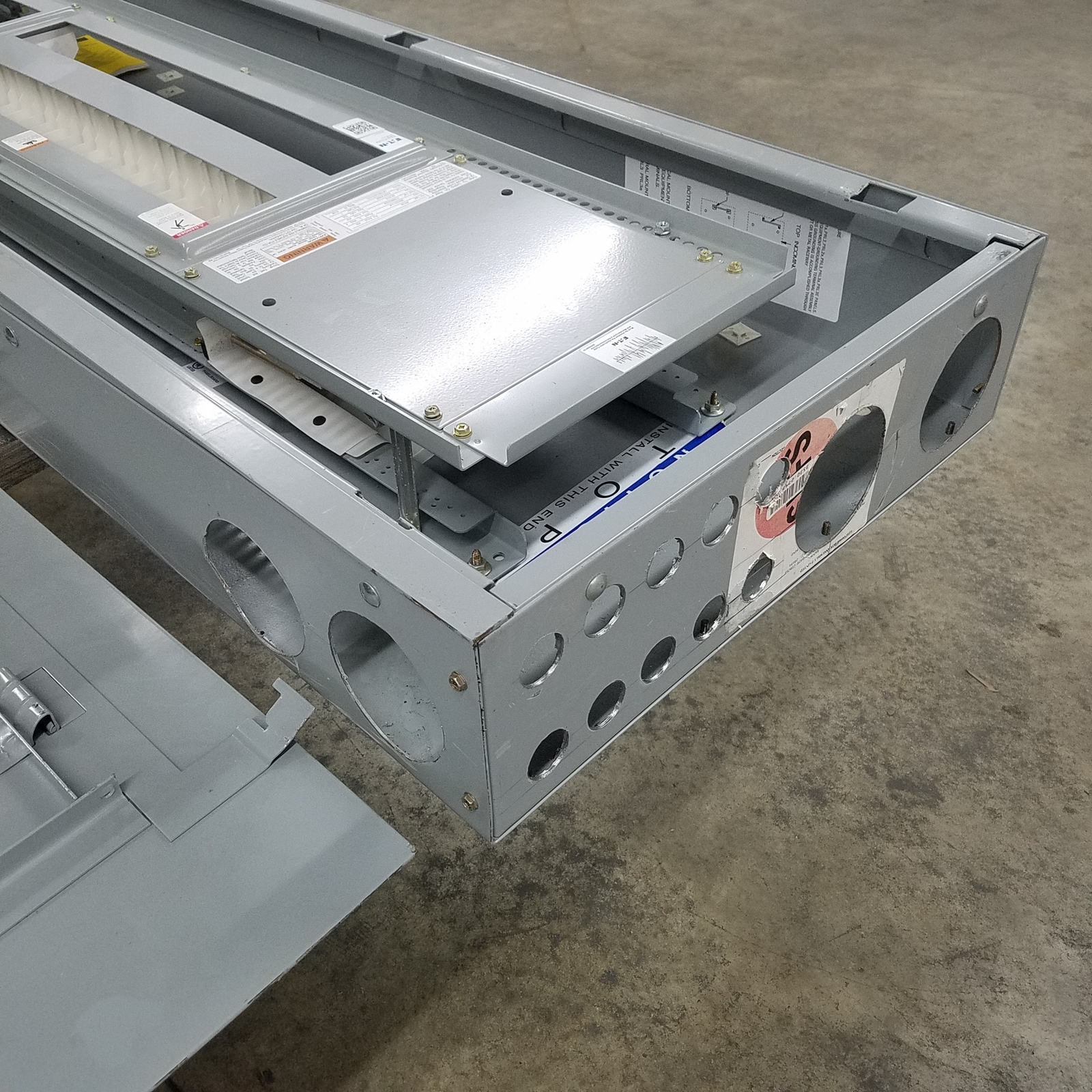 Eaton PRL2a Pow-R-Line Panel Board, 400 AMP, 380/220 Vac, 3PH, 4W, # ...