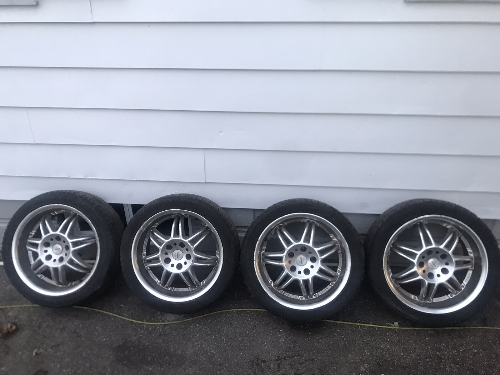 Momo Rims for sale | Only 2 left at -75%