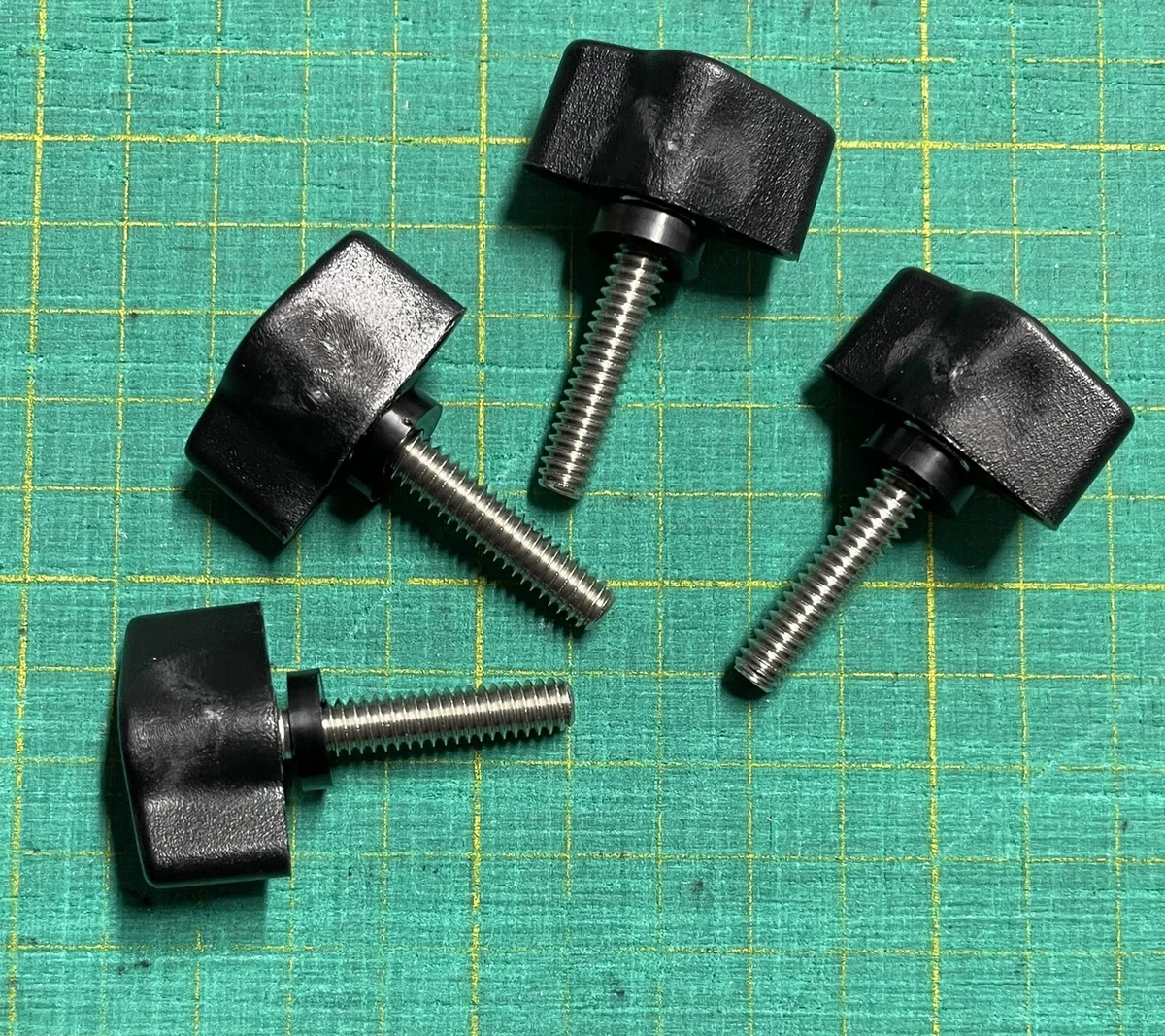 Thumbscrews