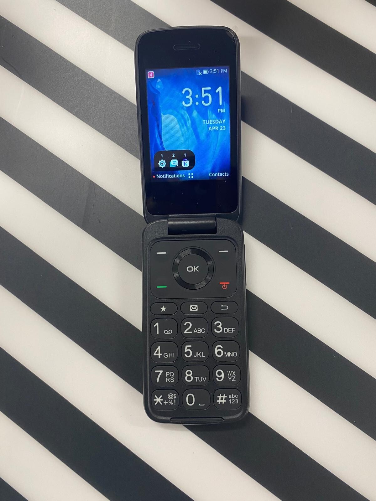 TCL Flip Pro 4G Flip Phone for VERIZON+GSM Unlocked (4056S) -GREAT ...