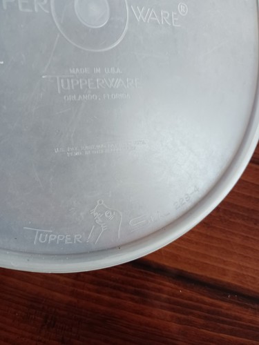 Tupperware Circle Round Replacement Lid 223-4 Tupper Seal - Picture 3 of 6