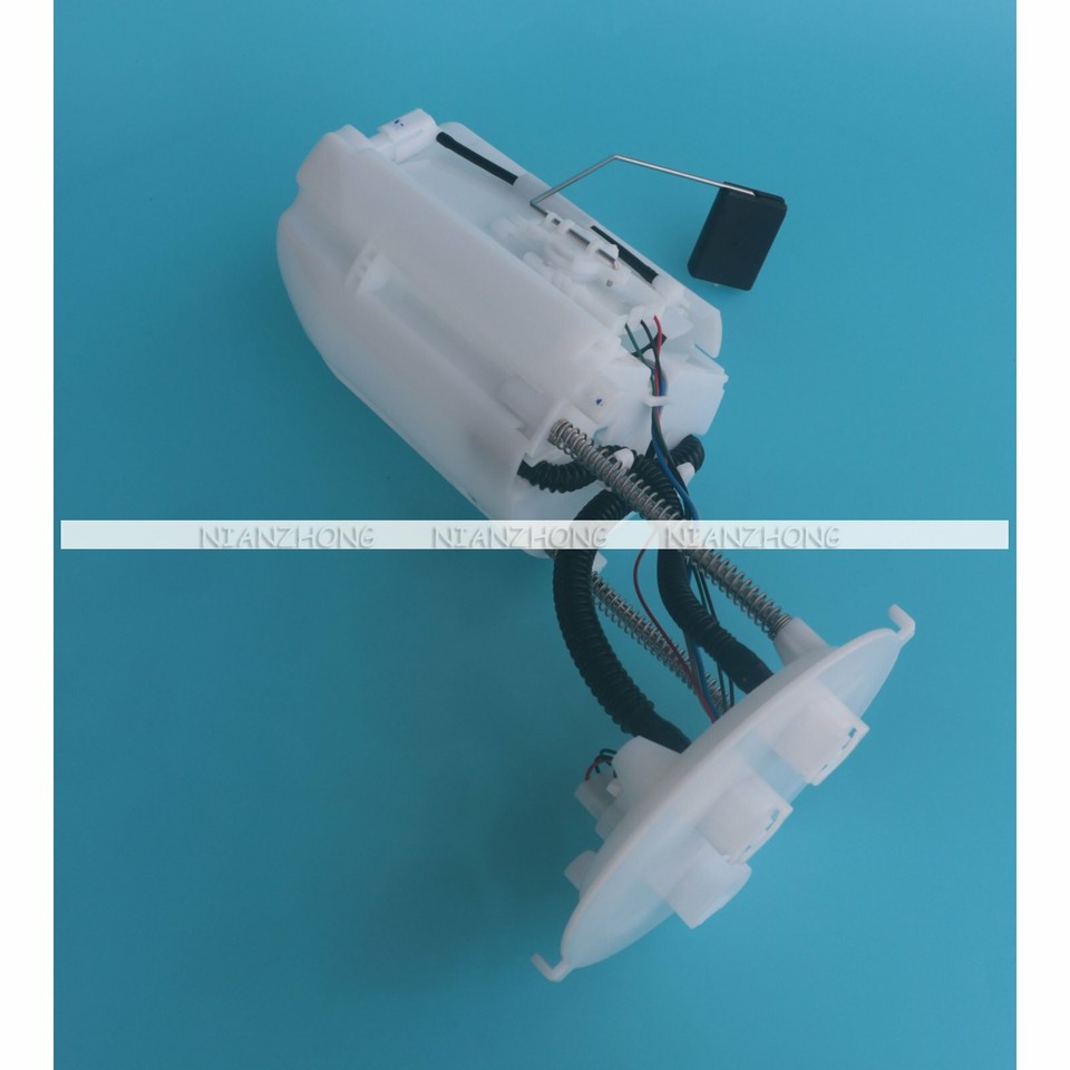 Fuel Pump Assembly 77020-0K390 For Toyota Hilux 2015- TGN1## 77020 ...