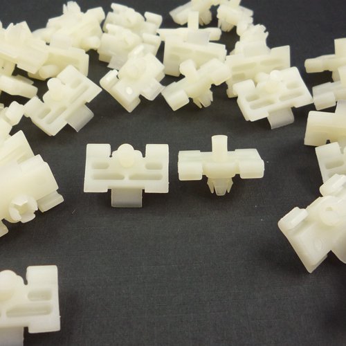 22 Lower Ledge Moulding Clip Nylon Retainer 006-988-30-78 For Mercedes ...