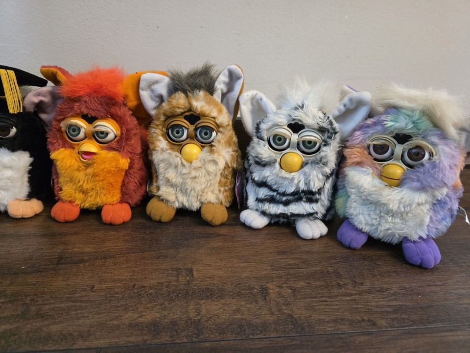 Vintage Furby Lot Of 7 Furbies For Parts Or Repair Not Working As Is ...