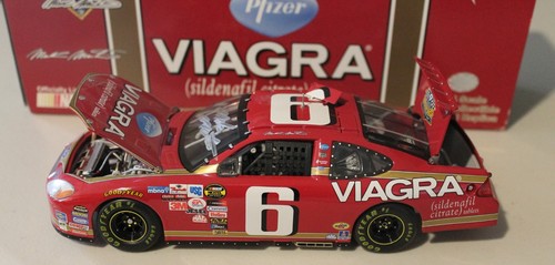 1:24 TEAM CALIBER OWNERS SERIES Autographed 2005 Red Viagra #6 MARK ...