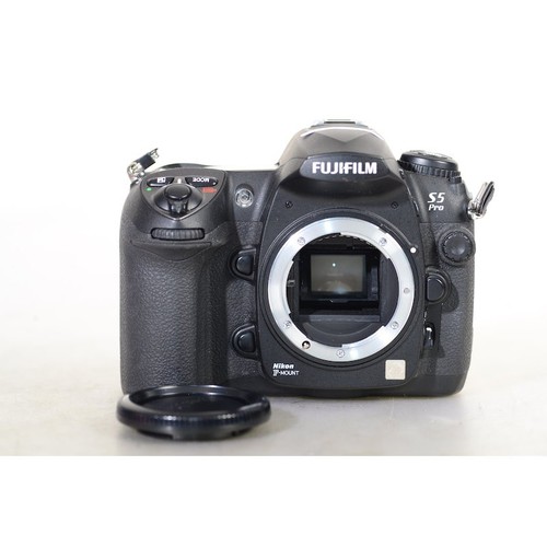Fujifilm Finepix S5 Pro Digital Camera - Camera - Compact Camera ...