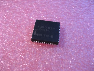 EE80C51FA24-S-F88 Intel Micro-Controller IC 8-Bit 80C51 8051 - NOS Qty ...