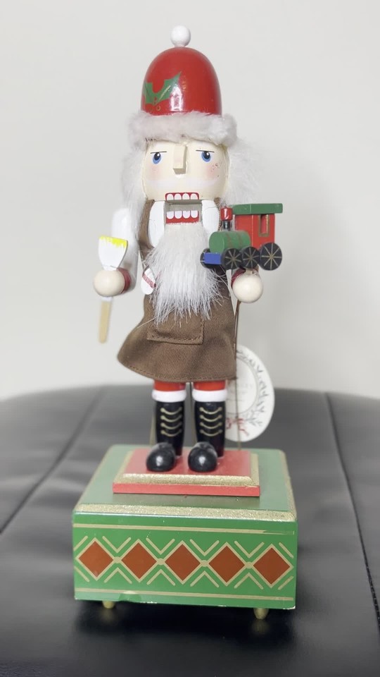 Wellesley Manor Holiday Collection Wooden Nutcracker Musical Box ...