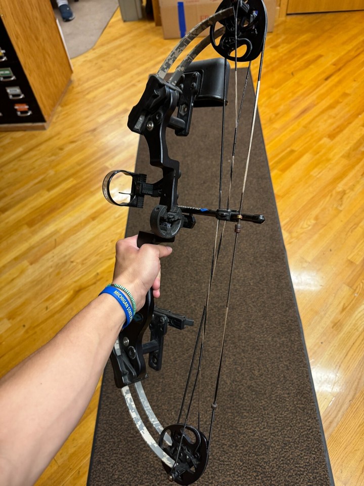 youth archery compound bows . Diamond Bow Tech. | eBay