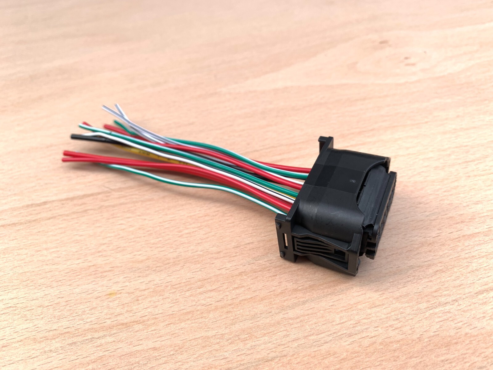 BMW F21 F45 F30 F31 F36 F11 F13 F01 F48 F25 F2 F15 F16 Headlight Plug ...