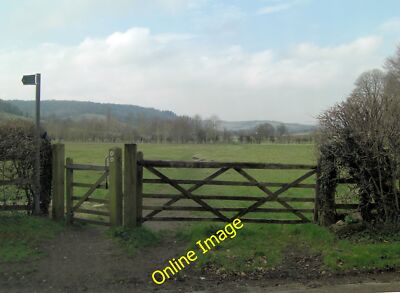 Photo 6x4 The Chiltern Way heads northwest Colstrope The Chiltern Way ...