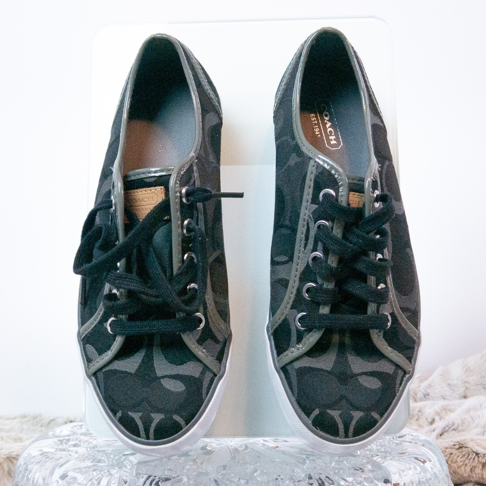 Coach DEE Black and Grey Signature Pattern with Pate… - Gem