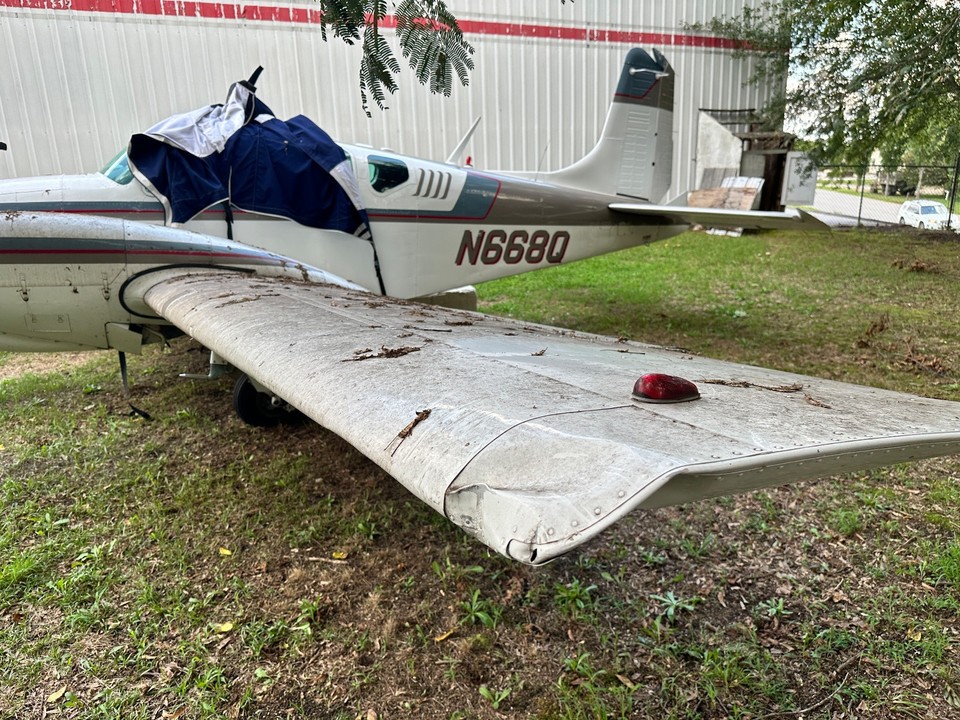 1960 BEECH B95 TRAVEL AIR COMPLETE AIRFRAME, 6649 TT,, GEAR UP LANDING, CHEAP!! | eBay