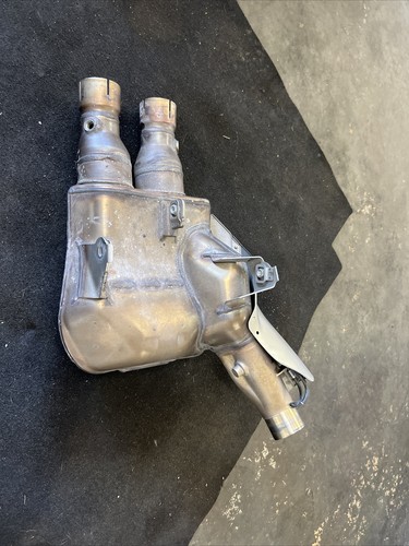 2015-2016 YAMAHA YZF R1 EXHAUST MID PIPE CAT OEM | eBay