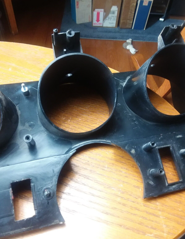 1970 1971 1972 72 GTO JUDGE LEMANS RAM AIR III IV DASH PAD RADIO BEZEL ...