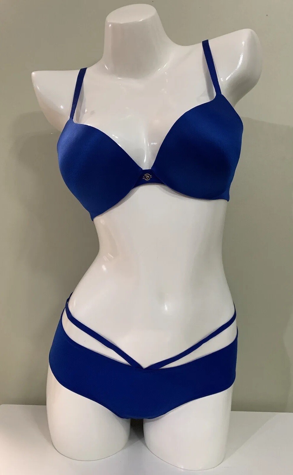 Victorias Secret Very Sexy So Obsessed Smooth Push Up Bra And Panty Set