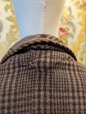 VICTORIAN 19TH C TWO TONE BROWN PLAID MEN'S DRESSING GOWN W VICTORIAN 19TH C TWO TONE BROWN PLAID MEN'S DRESSING GOWN W